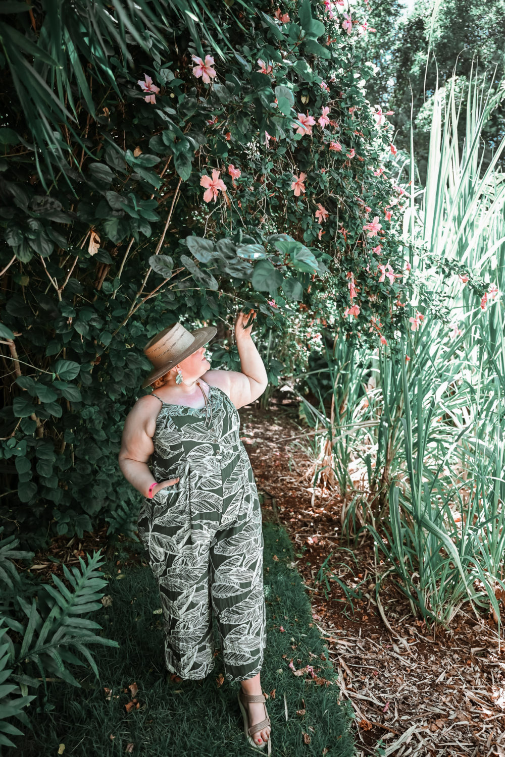 Plus Size Kauai Hawaii Vacation Outfits Fashion Blog (80) - With Wonder ...