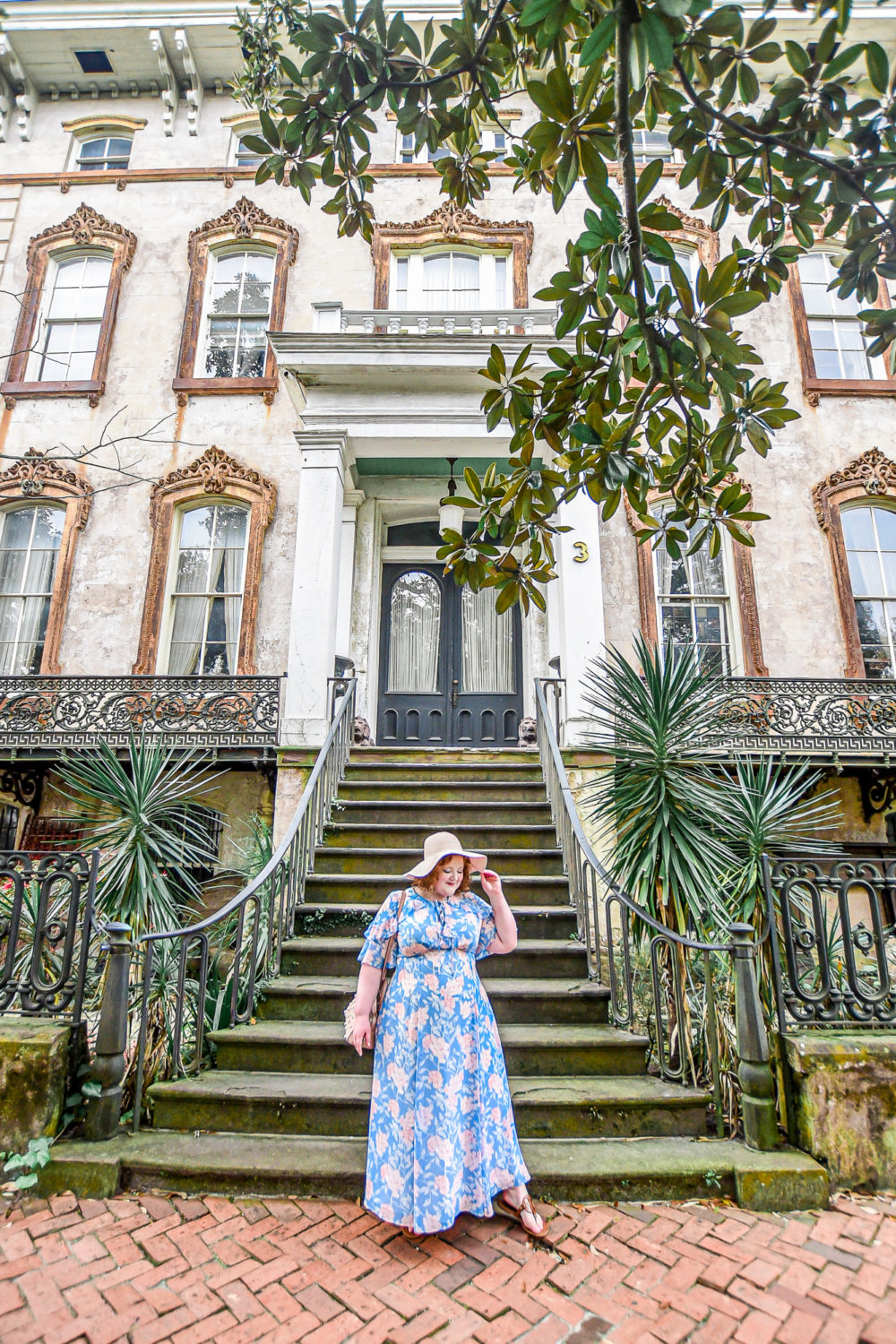 What to Wear in Savannah - With Wonder and Whimsy