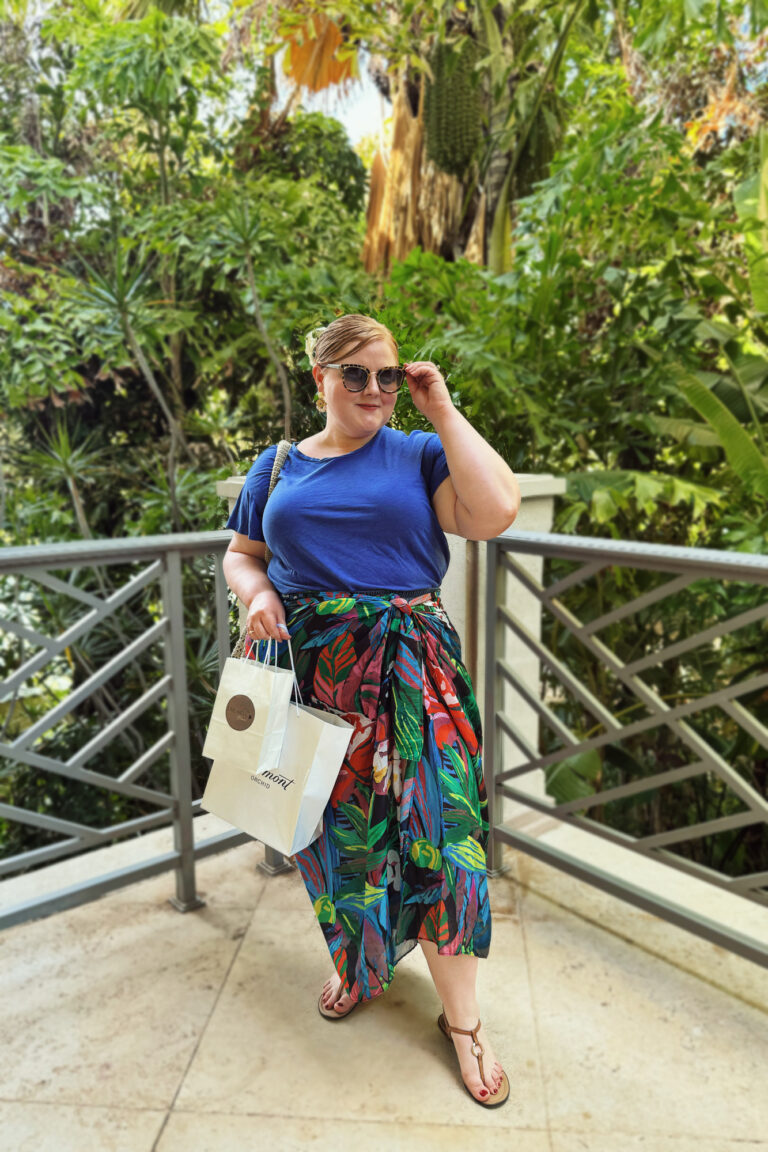 Plus Size Hawaii Vacation Outfits – With Wonder and Whimsy